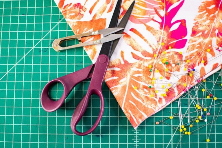Sewing Tools Spotlight: Scissors? How to pick the best styles